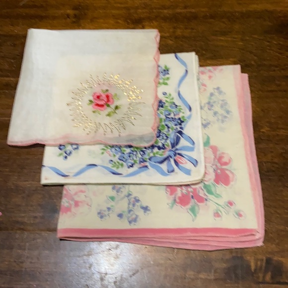 unknown | Accessories | Vintage Handkerchiefs From The 93s To The 1970s ...